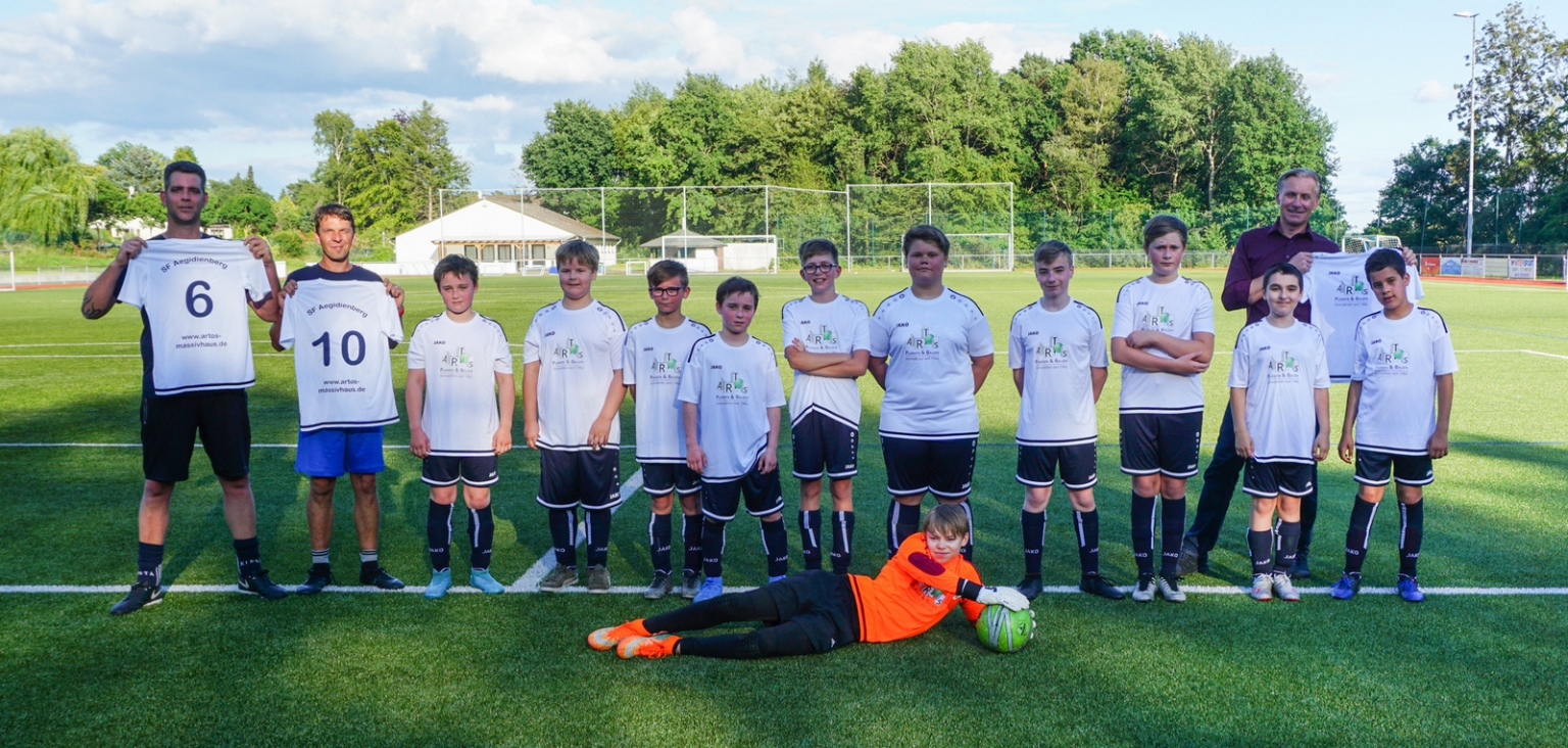 ARTOS ist nun Sponsor des Fußballvereins der Sportfreunde Aegidienberg